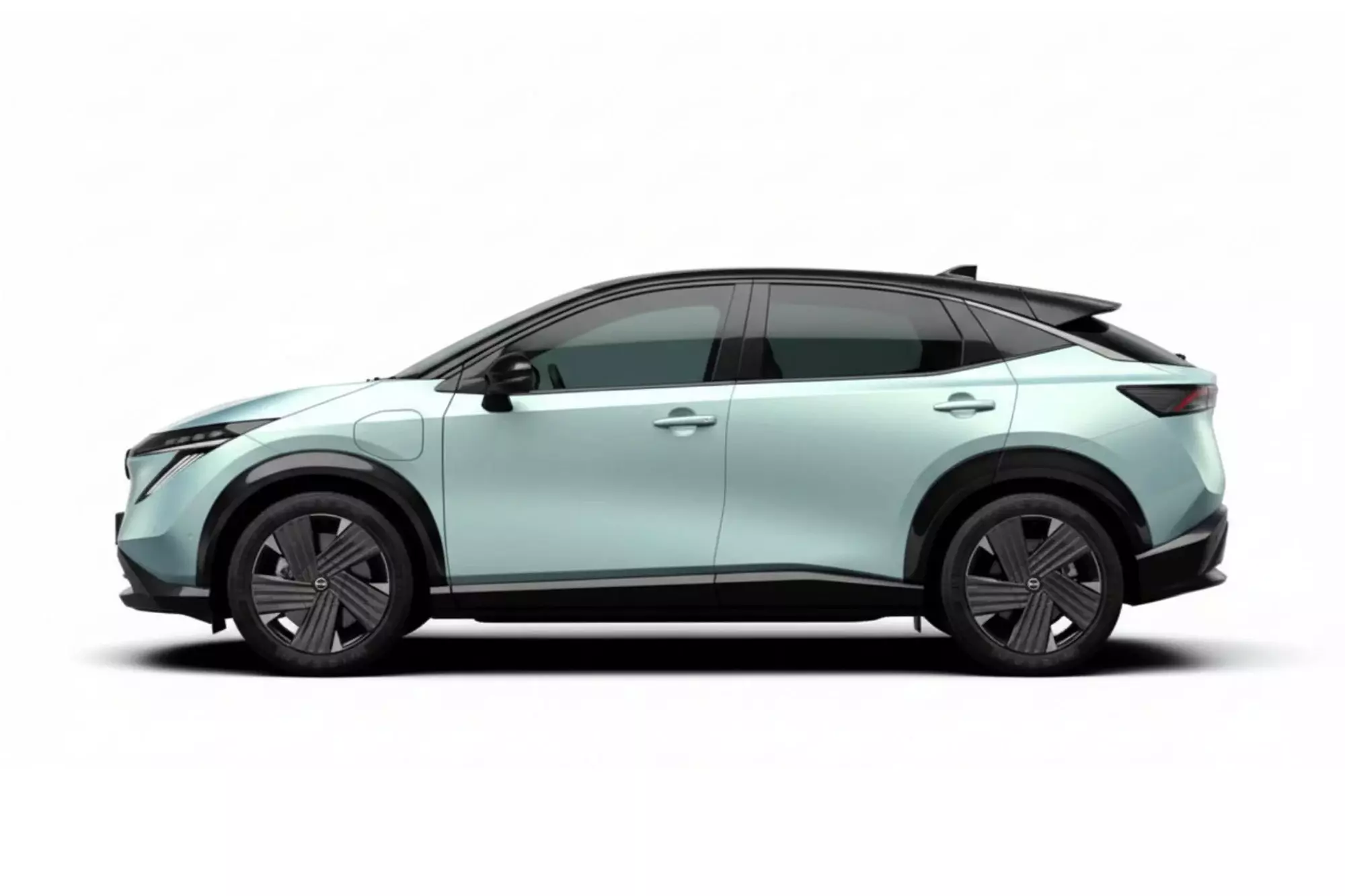 Nieuwe Nissan Ariya 2026: Minimalistisch Leaf-design en slimme ...